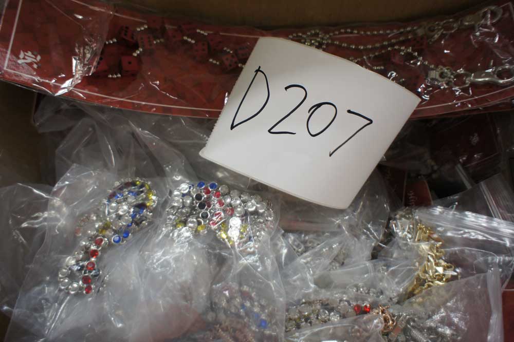 D207 100+ Iced Out Chains and Some Jean Chains – Bling Source